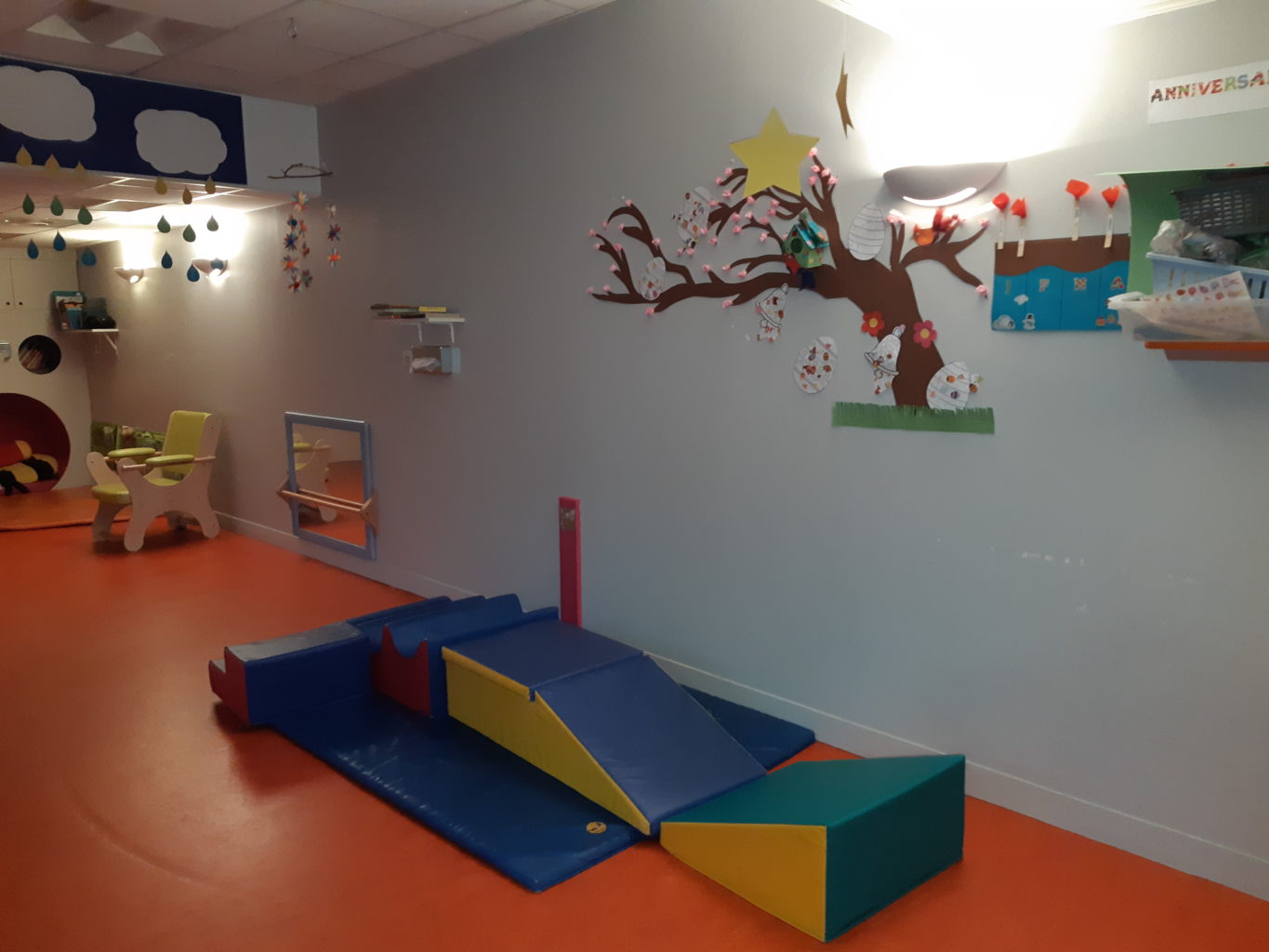 Crèche mini-planète